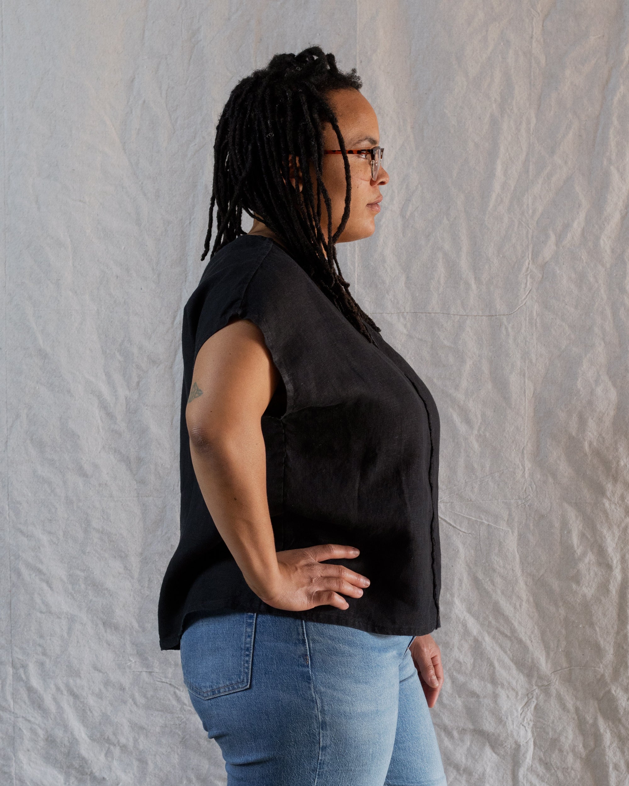 The Alix Top | Hand-Made, 100% Mid-Weight Linen | shophedda.com – Hedda